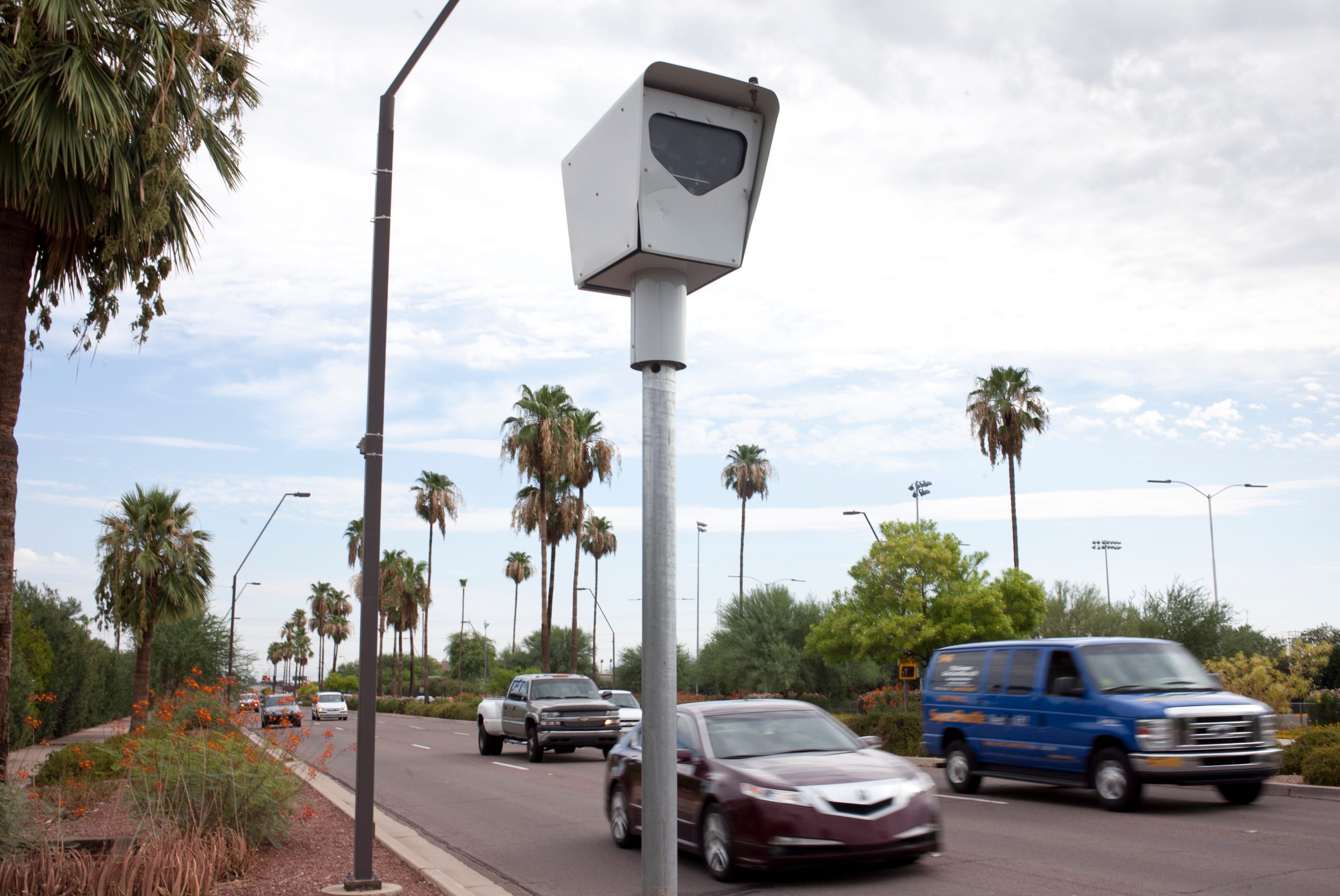 Phoenix should put up a lot more traffic cameras, and fast | Opinion