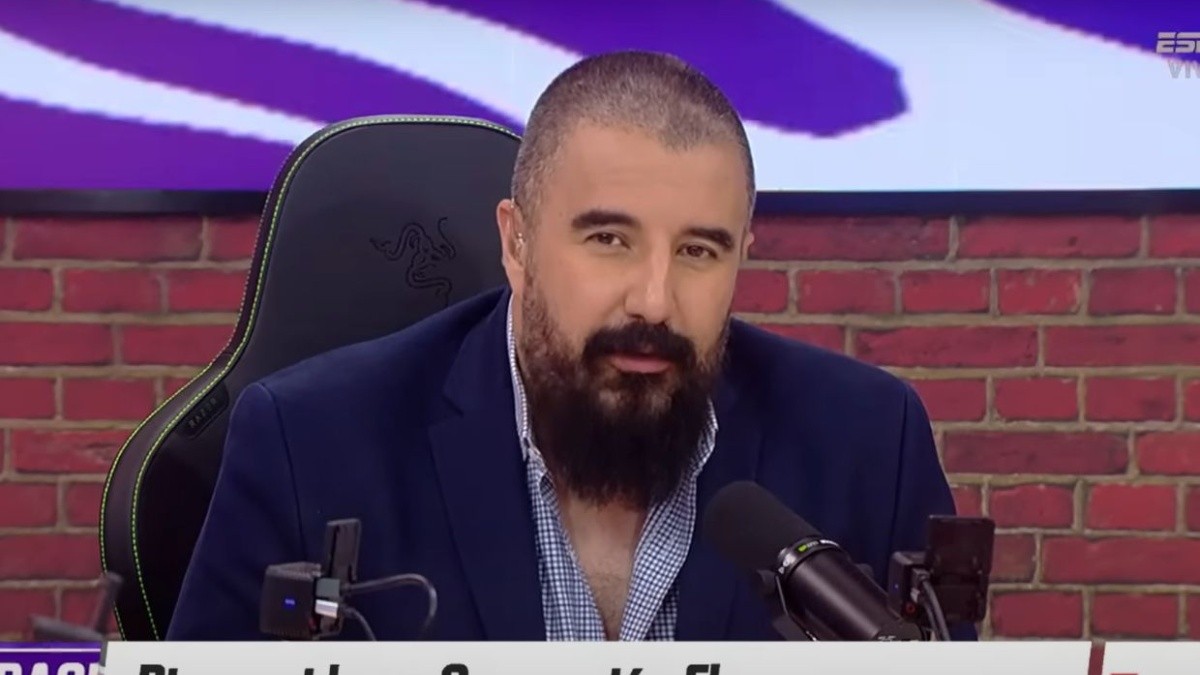 Álvaro Morales explota contra el arbitraje de Santander y justifica la ...