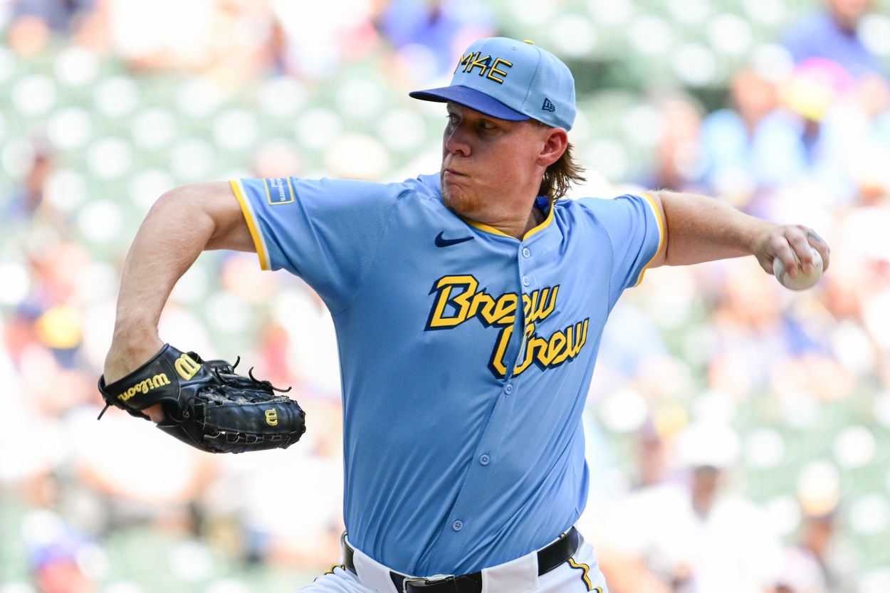 Yankees trade veteran depth reliever to Brewers for cash considerations