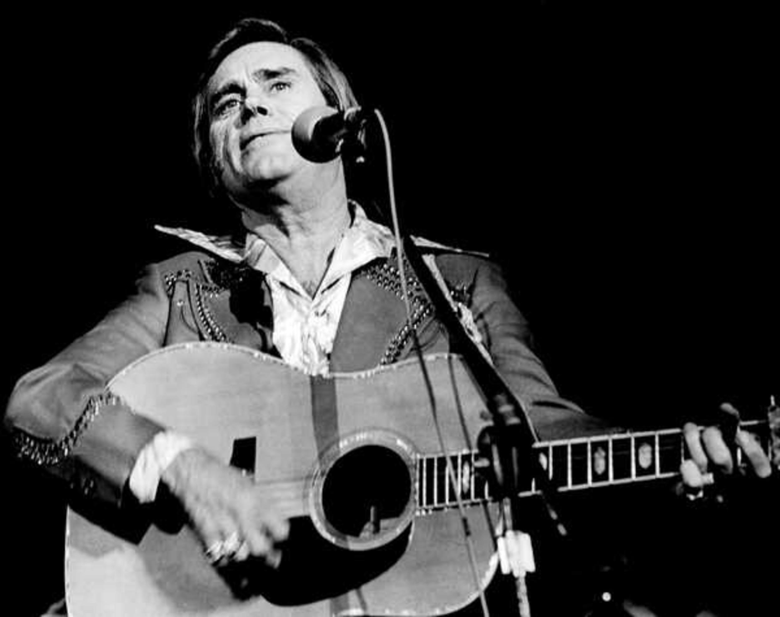 20 country songs that will definitely make you cry