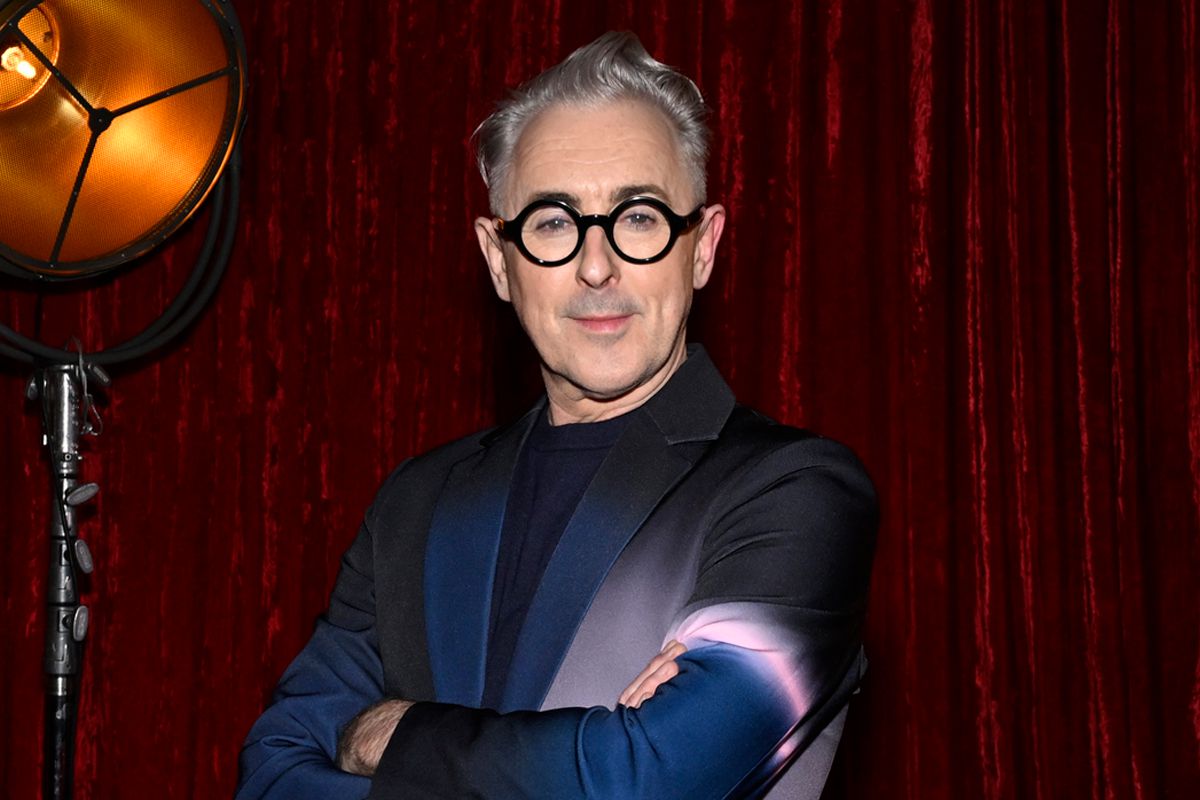 Alan Cumming Shares Details About “Romy and Michele’s High School ...