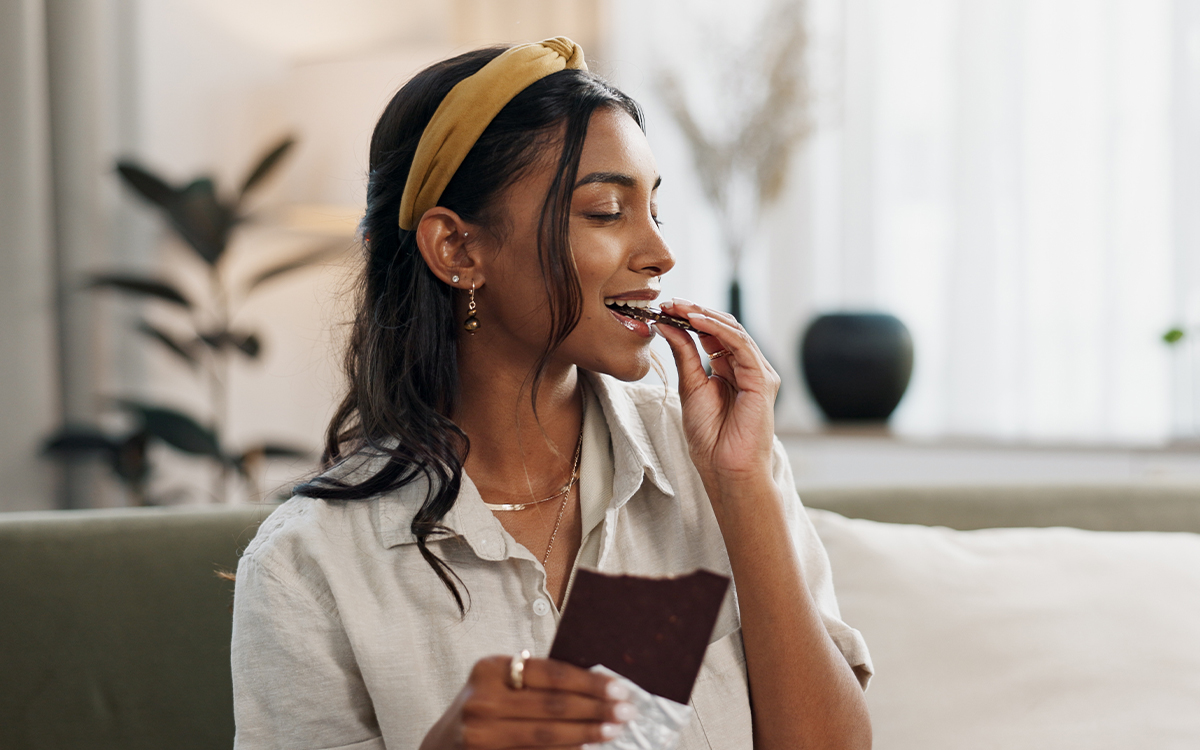 Goede vraag: Krijg je écht puistjes van chocolade?