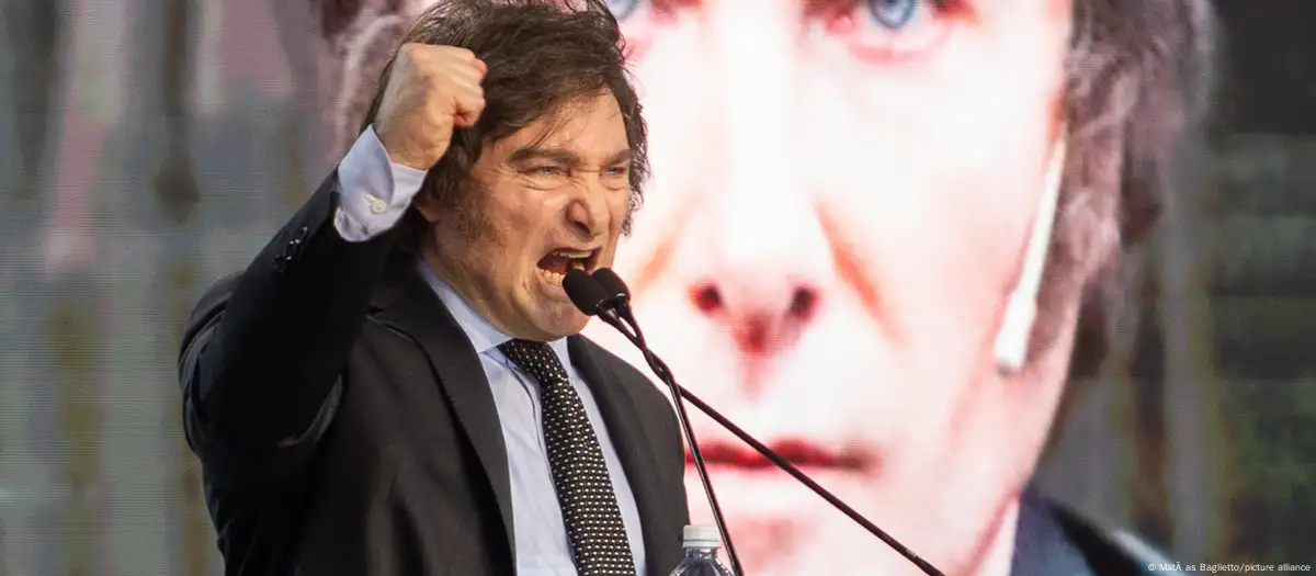 La embestida antimigrantes de Milei