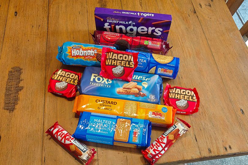 Daily Star's ultimate biscuit dunk test as faves ranked – the winner ...