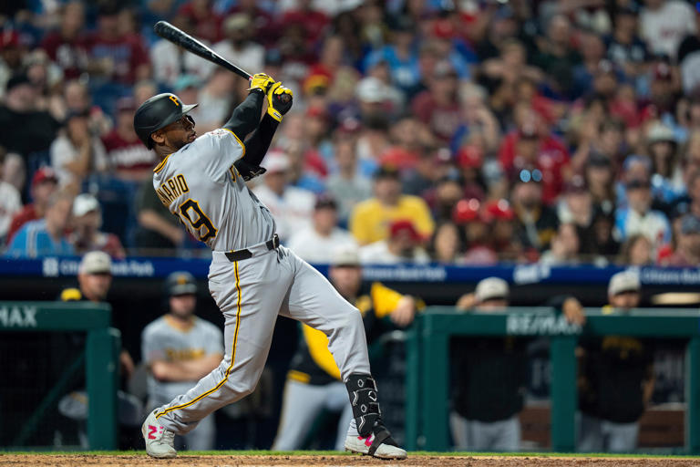 Pirates bullpen blows up again; offense quiet after Canario’s blast