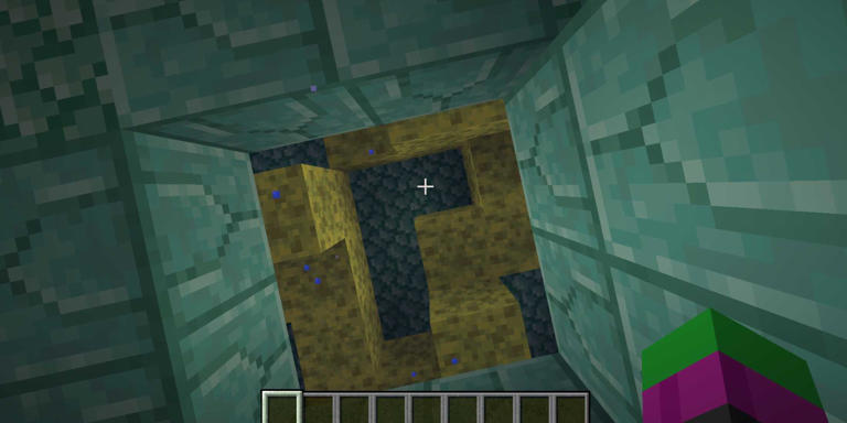 Now That Saddles Are Craftable In Minecraft, These 10 Items Should Be Next