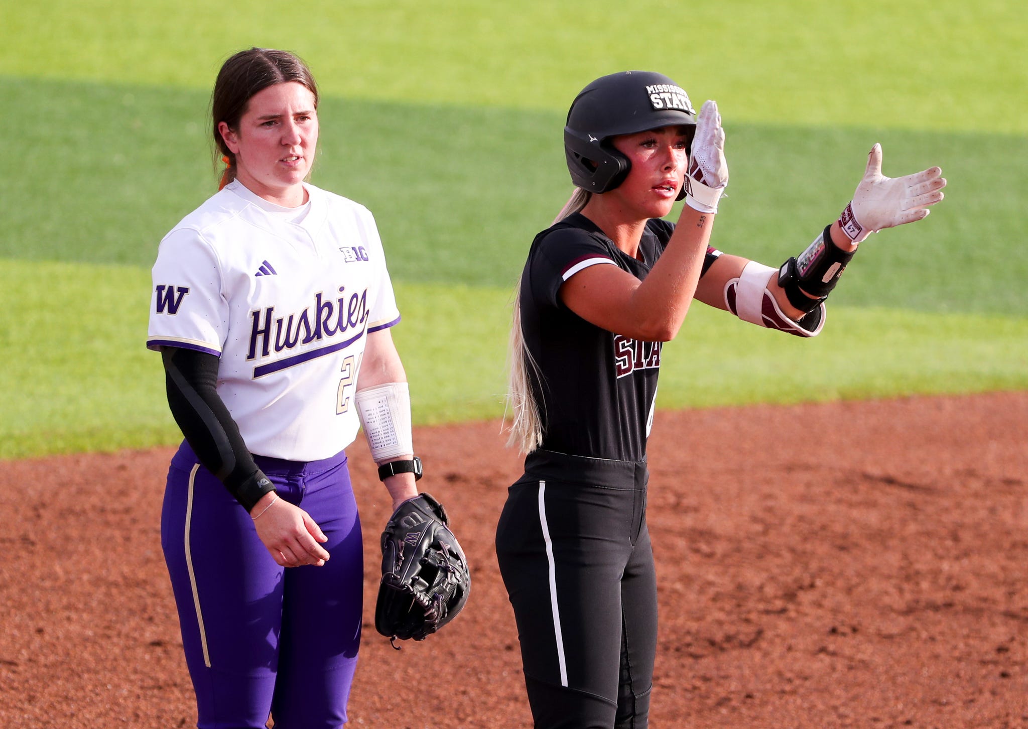 Mississippi State softball vs Washington highlights: Bulldogs defeat ...