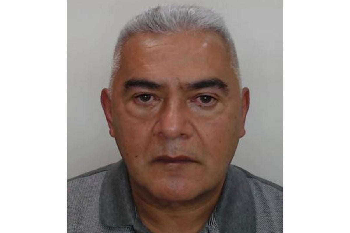 An alleged smuggler to Colombia's cartels had a secret ally: the DEA