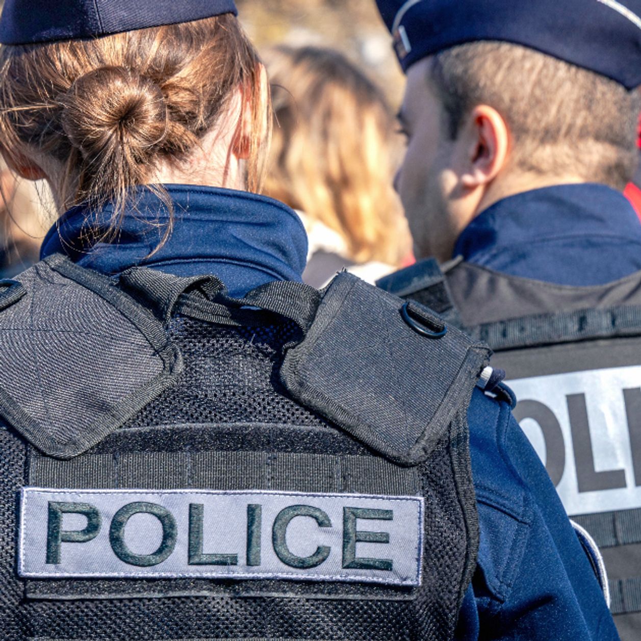 Disparition d'Inès, 15 ans : la police lance un appel à témoins pour ...