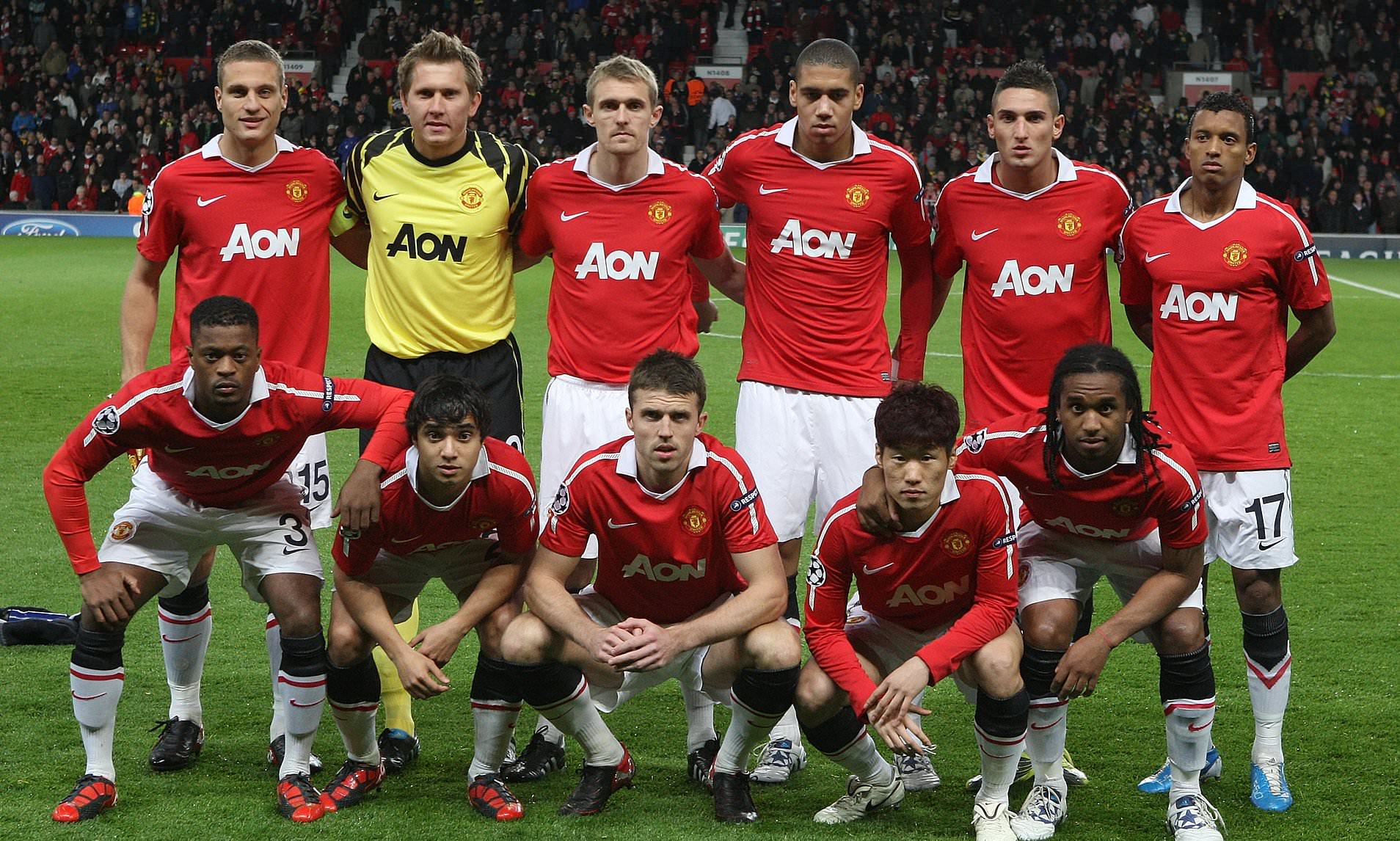 Former Man United title-winner pledges support for the COMMUNIST and ...