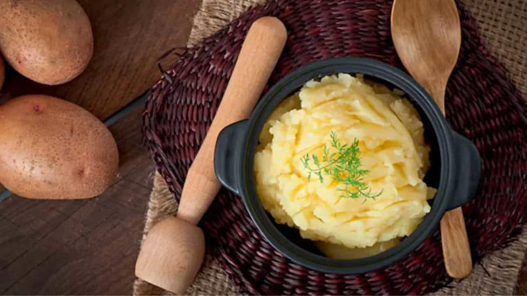 Quick & Easy Weeknight Meals Made Simpler With A Hand Blender