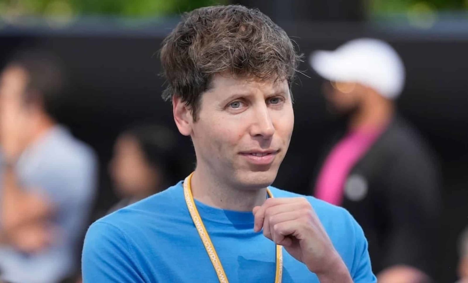 World, Sam Altman’s New Project, or How to Sell Both Poison and Antidote