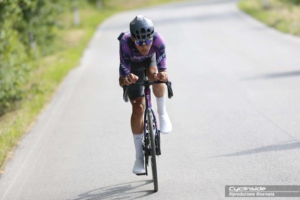 Plapp vince da solo, ma sorpresa maglia rosa: va a Ulissi