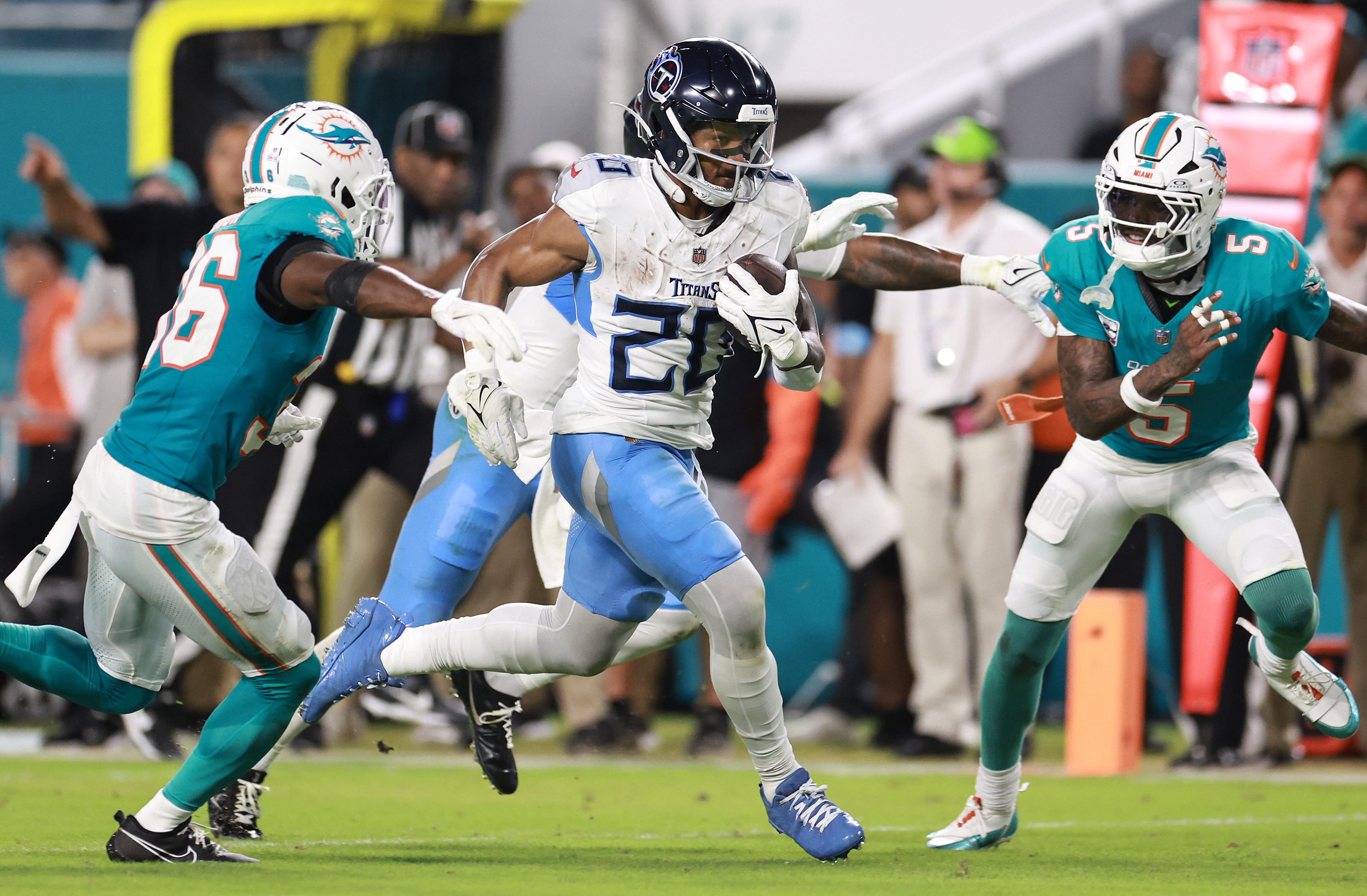 What does Tennessee Titans' coach Brian Callahan think about Tony ...