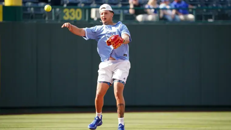 Chiefs QB Patrick Mahomes' baseball dreams get crushed by Royals ace ...