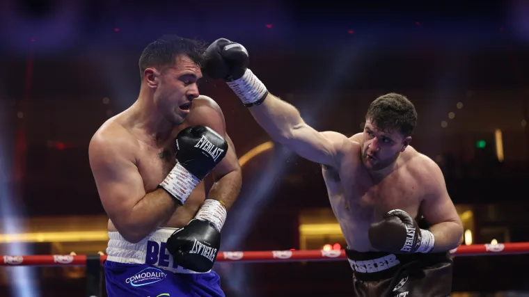 Heavyweight reveals how much he earns sparring world champions