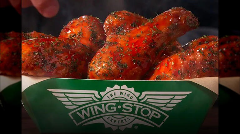 Limited-Time Wingstop Flavors That Deserve A Comeback And 5 That Should ...