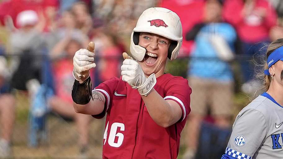 Live Blog: Arkansas vs. Oklahoma State (Fayetteville Regional, Round 2)