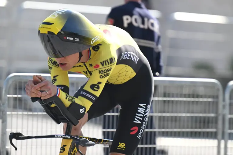 Kelderman, battling a cold, remains stuck with dubious record: "Plapp ...