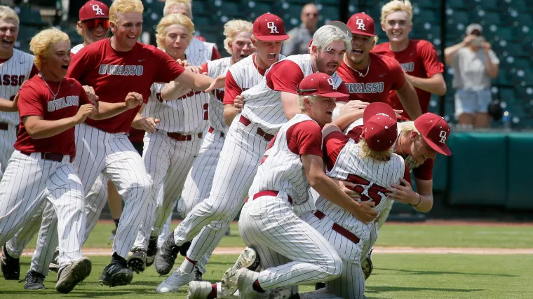 Owasso vs. Edmond Santa Fe: Live updates, score of Oklahoma Class 6A ...