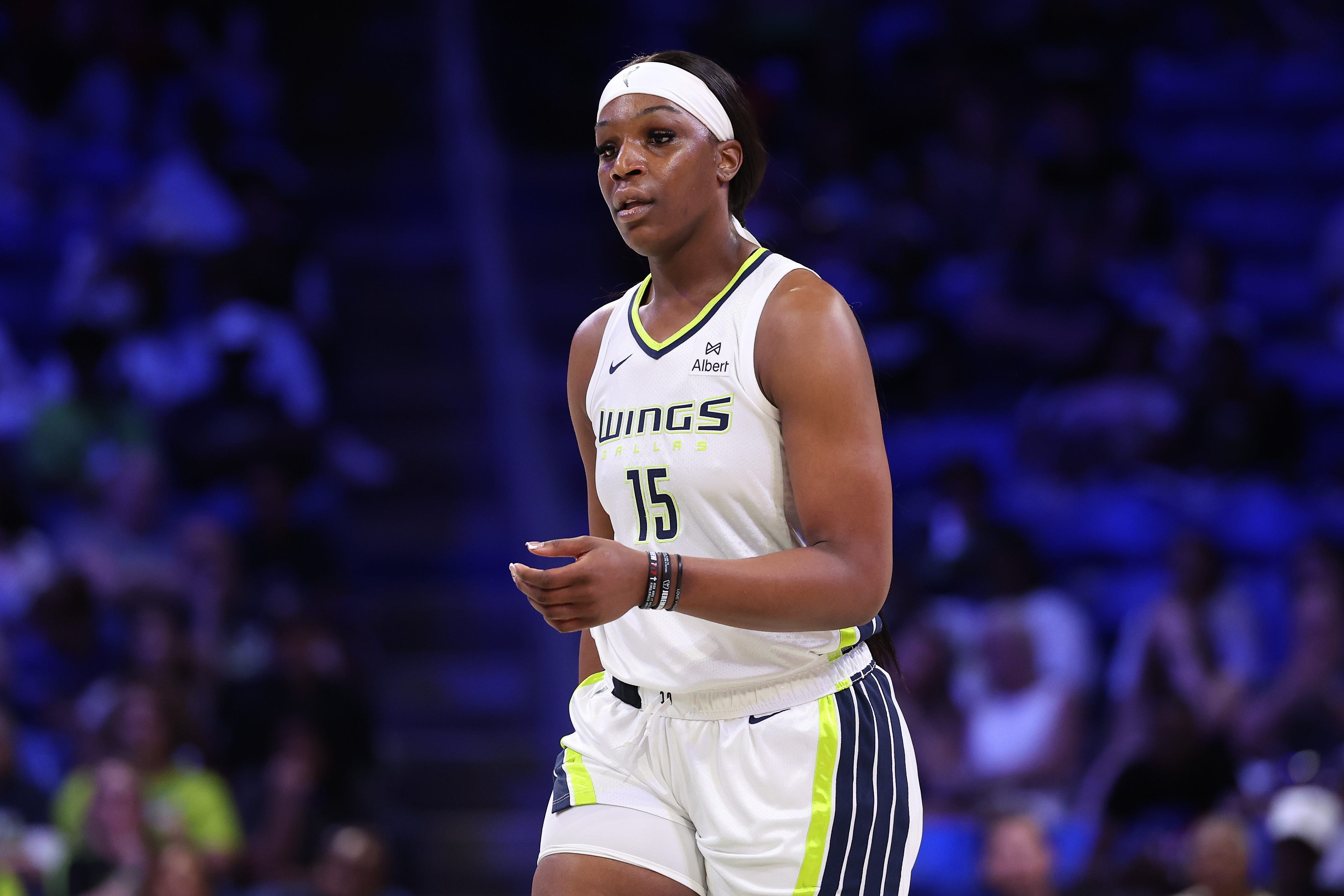 WNBA player showed terrible sportsmanship after Dallas Wings' season ...