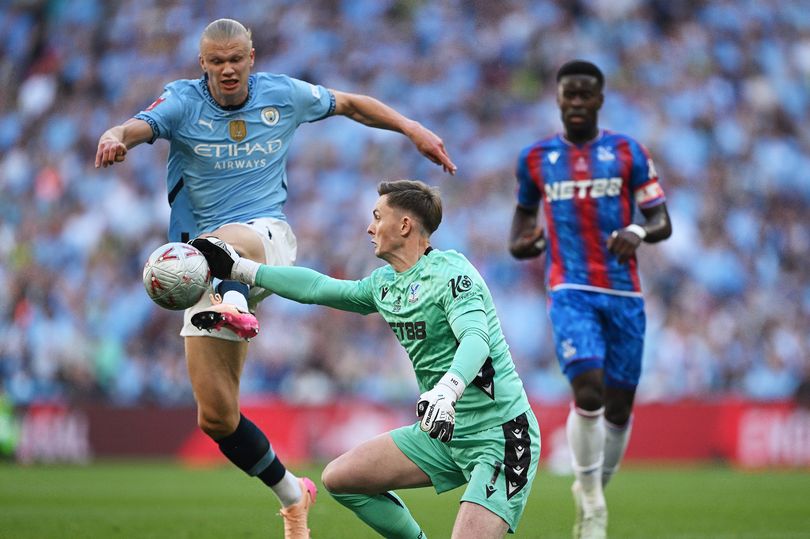 Reason Dean Henderson wasn't sent off for handball in FA Cup final vs ...
