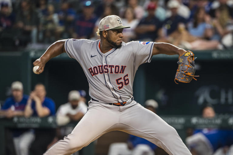 Joc Pederson hits 2-run homer in the Rangers' 5-1 victory over the Astros