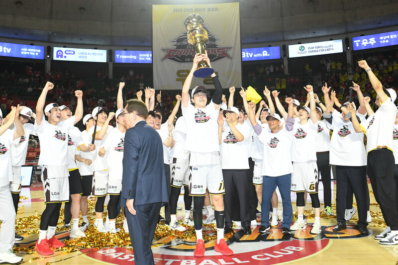 [KBL FINAL 리포트] 마침내 터진 LG의 외곽 슈팅, 결과는 창단 후 챔피언 등극