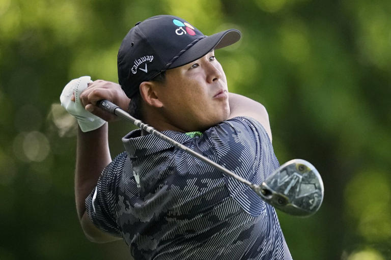 2R 252야드 홀인원 성공했던 김시우, 3R 이븐파로 주춤…단독 선두 셰플러에 5타 뒤진 공동 5위