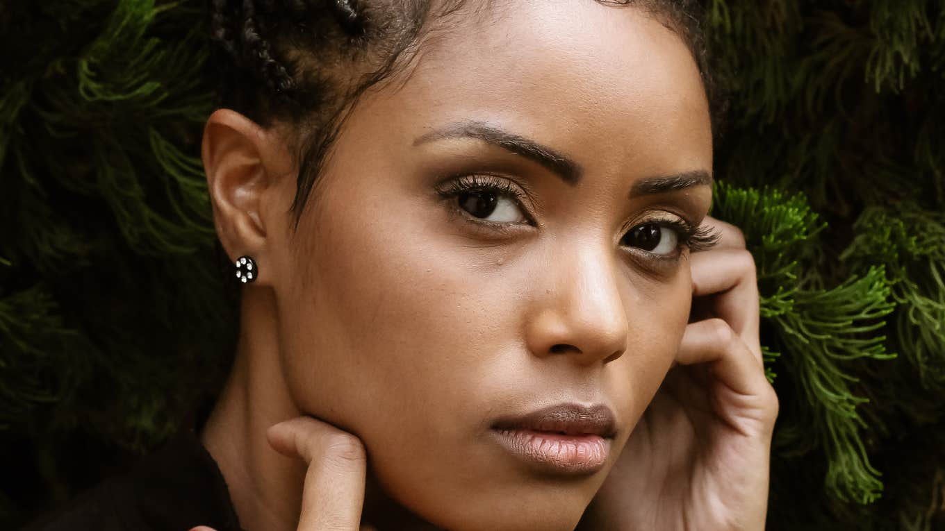 5 Subtle Clues A Person Gives When They Secretly Don't Like You ...