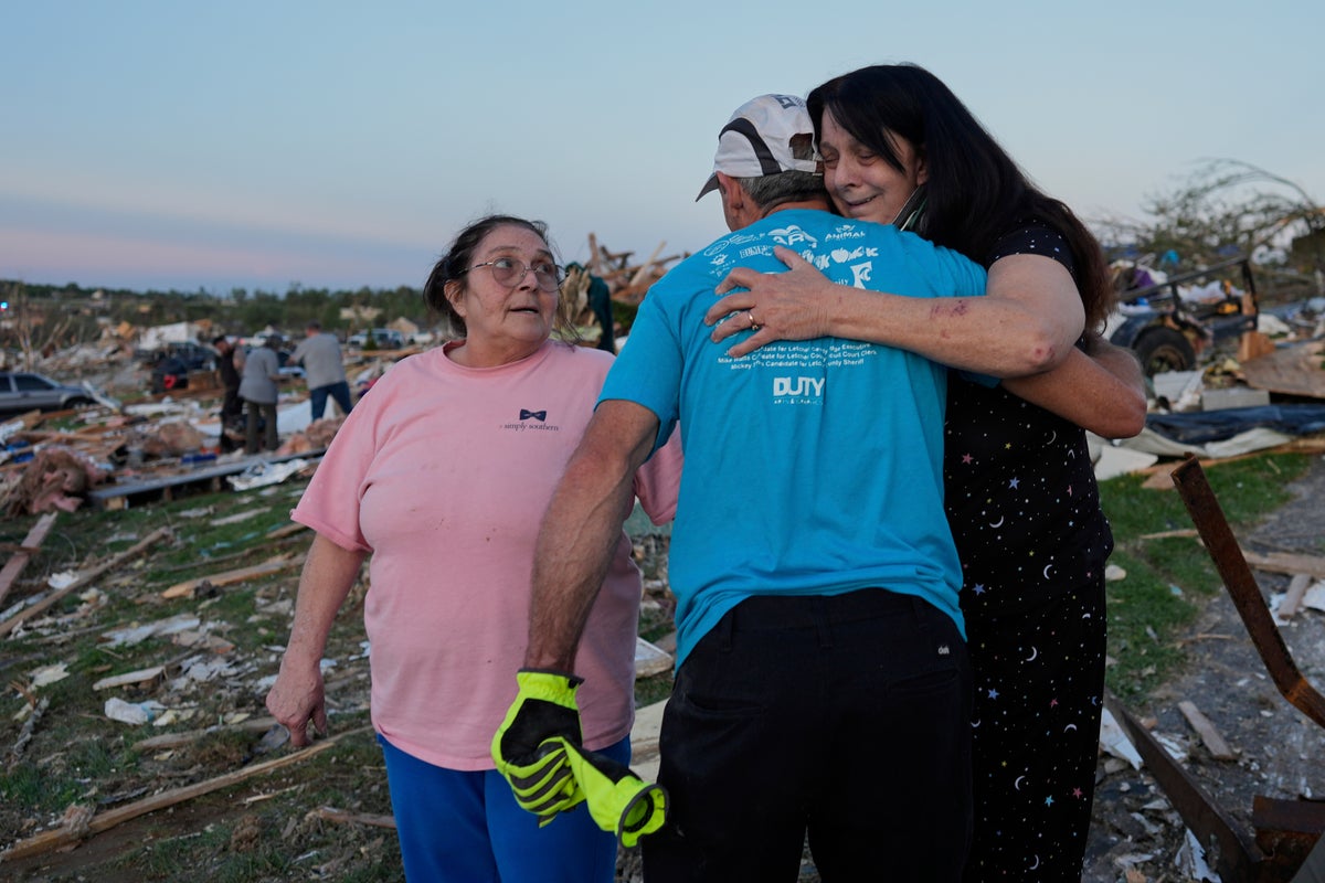 Residents dig out from tornado damage after storms kill 27 in Kentucky ...