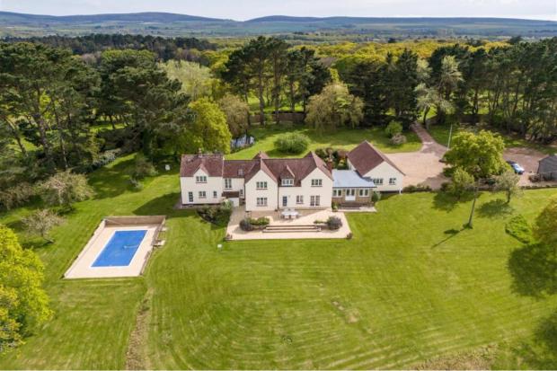 Coastal Cranmore country house with 26 acres of land up for sale