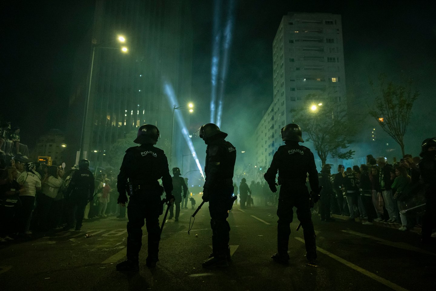 Processo disciplinar a agente que agrediu adepto