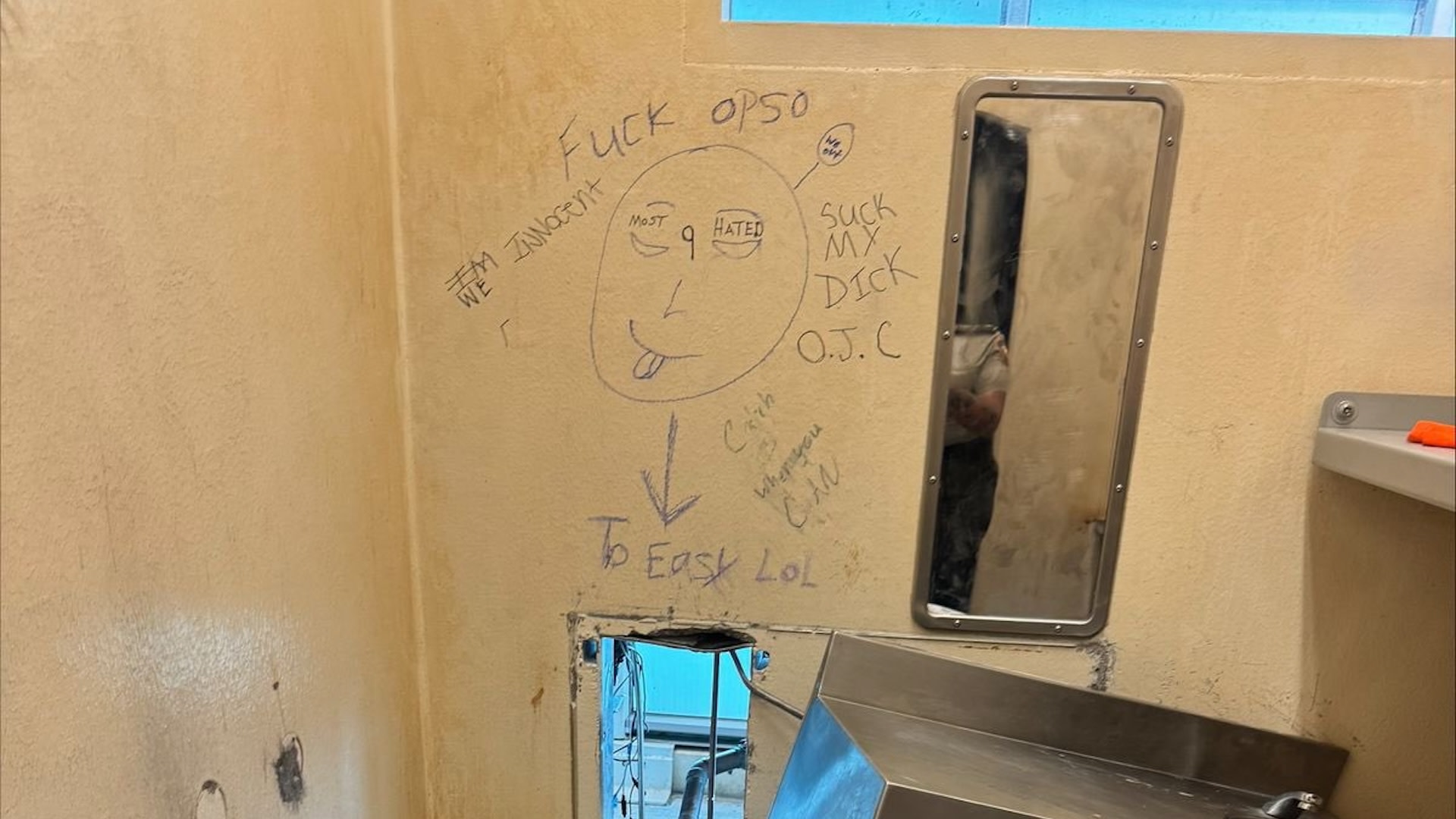 10 Convicts Break Out of Louisiana Jail After Declaring it 'Too Easy ...