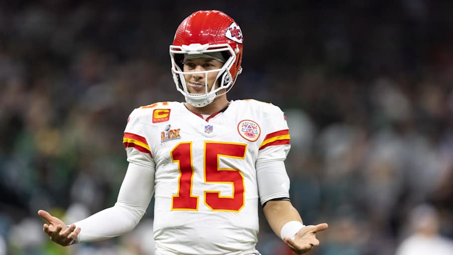 Adam Schefter Jokes NFL Should Pay Patrick Mahomes for Chiefs’ 2025 ...