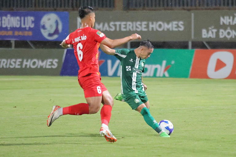 VAR vào cuộc ở giải hạng Nhất, Bình Phước hòa thót tim PVF-CAND