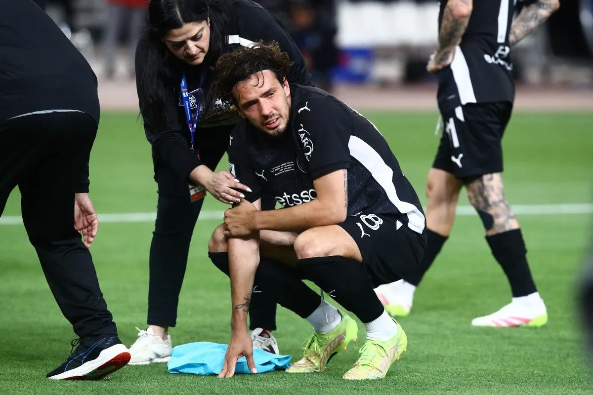 Τελικός Κυπέλλου Ελλάδας, ΟΦΗ - Ολυμπιακός: Βούρκωσαν οι παίκτες των ...