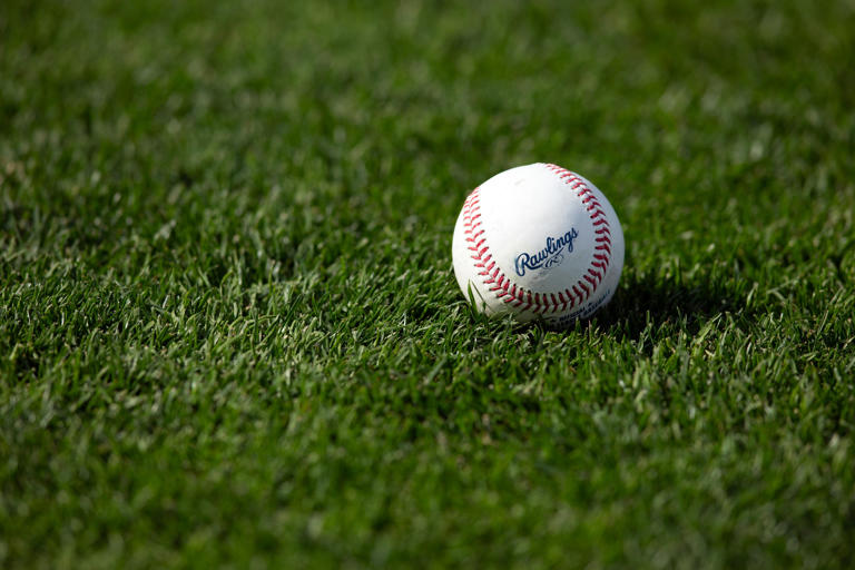 Notre Dame baseball blows out Miami behind two Carson Tinney HR’s to ...