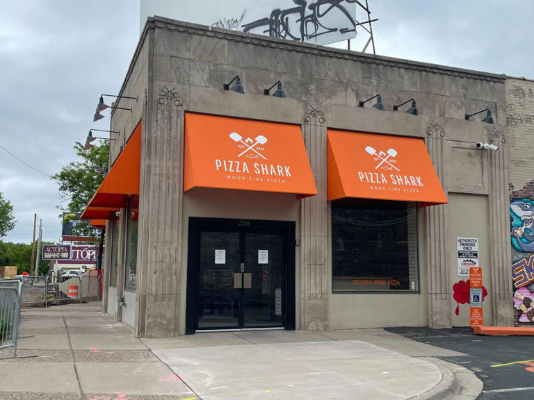Pizza Shark in Uptown Minneapolis has closed due to construction