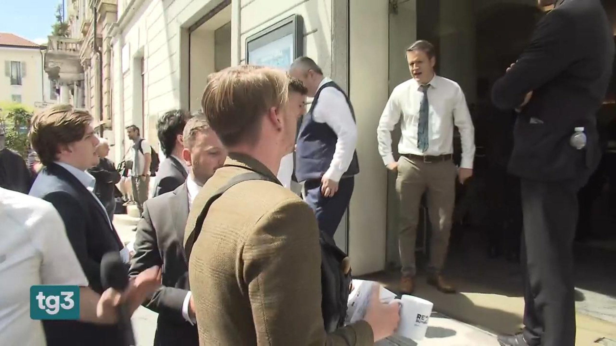 Remigration Summit a Gallarate: Ultradestra Europea e Vannacci in Video