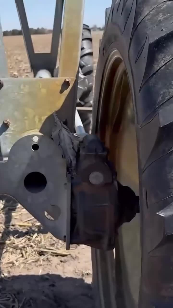 Repairing & Moving Pivots To Spray Fields!