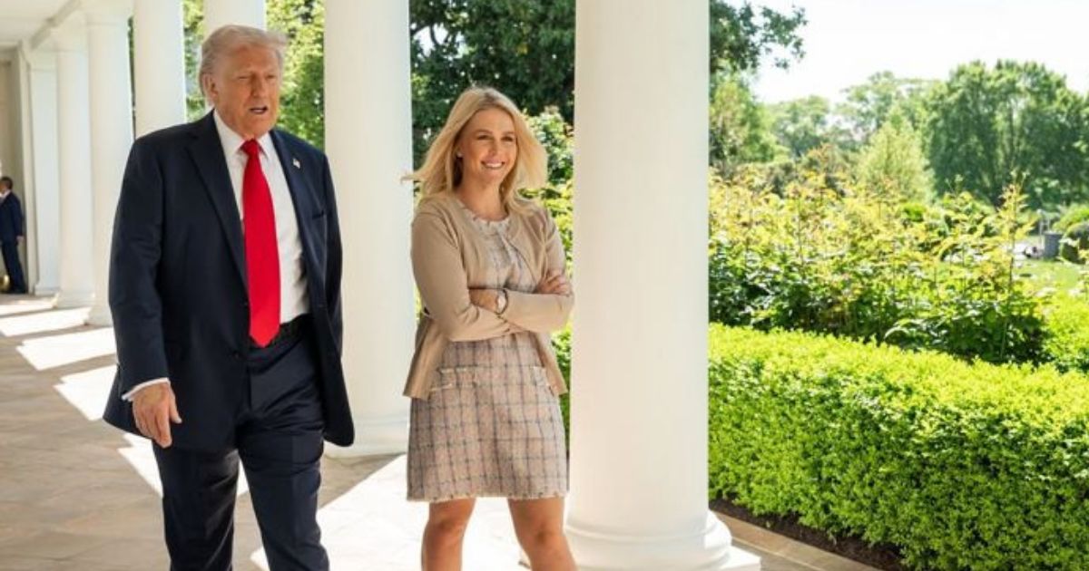 Every Time Karoline Leavitt Has a Fashion Disaster, This One Element Is ...