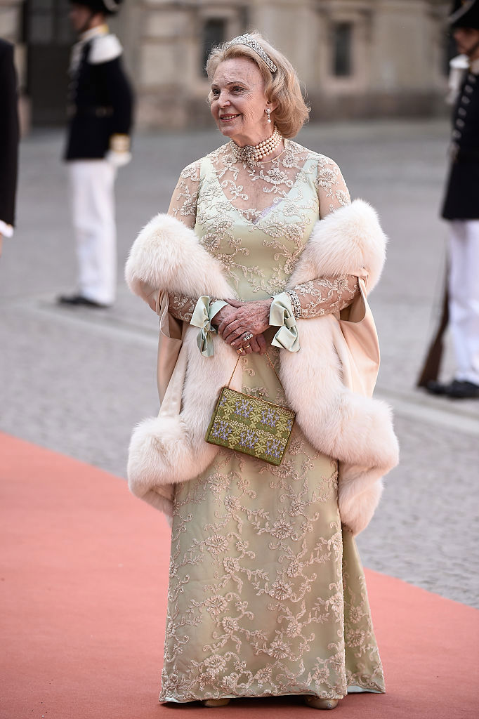 Swedish and Danish royals mourn in unity after death of Countess ...
