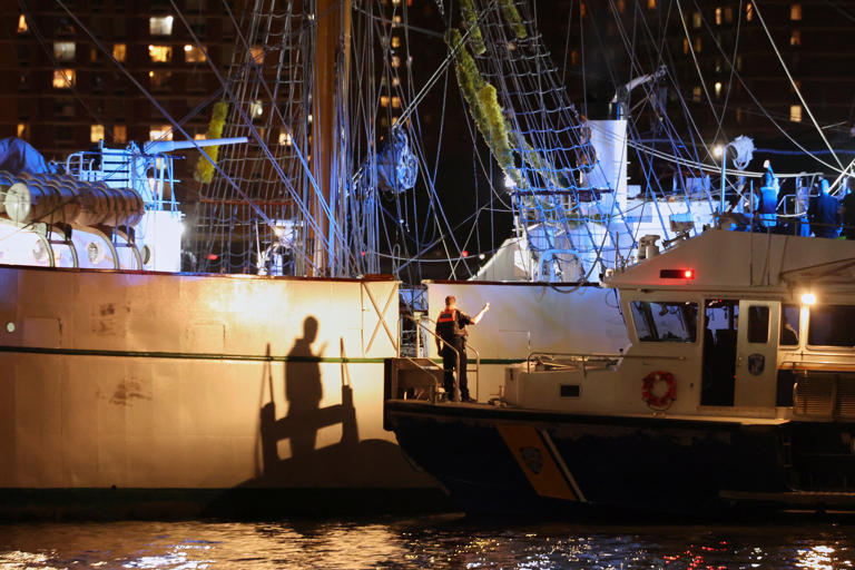 Brooklyn Bridge ship crash latest: Mexican navy cadet, 20, confirmed as ...
