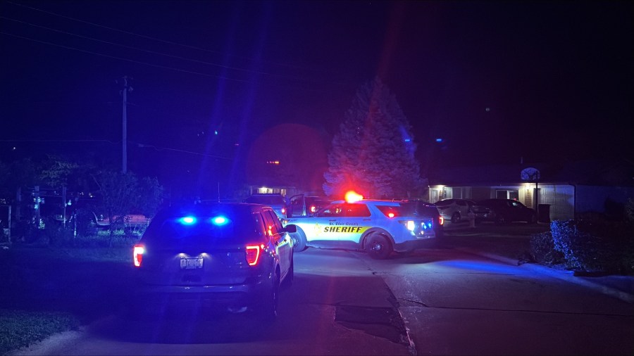 Multiple officers shot in Fairview Heights, Illinois; suspect in custody