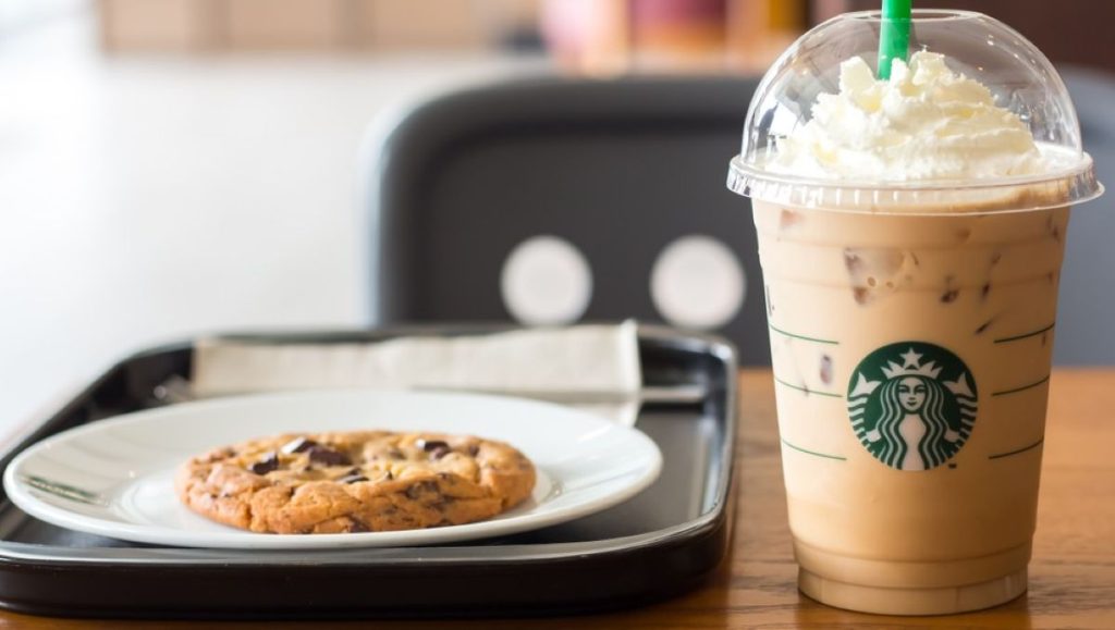 Couple Charged $4,500 for Starbucks Coffee After Selecting ‘No Tip’