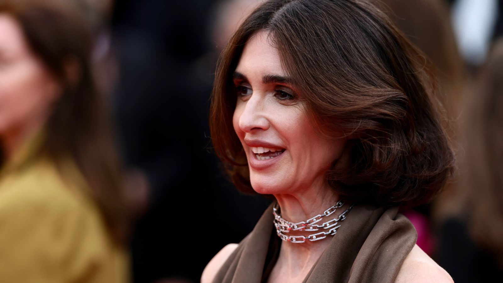 Paz Vega y Jennifer Lawrence: duelo de estilo en la quinta alfombra ...