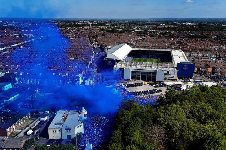 Everton fans wave emotional goodbye to Goodison Park with blue flares ...