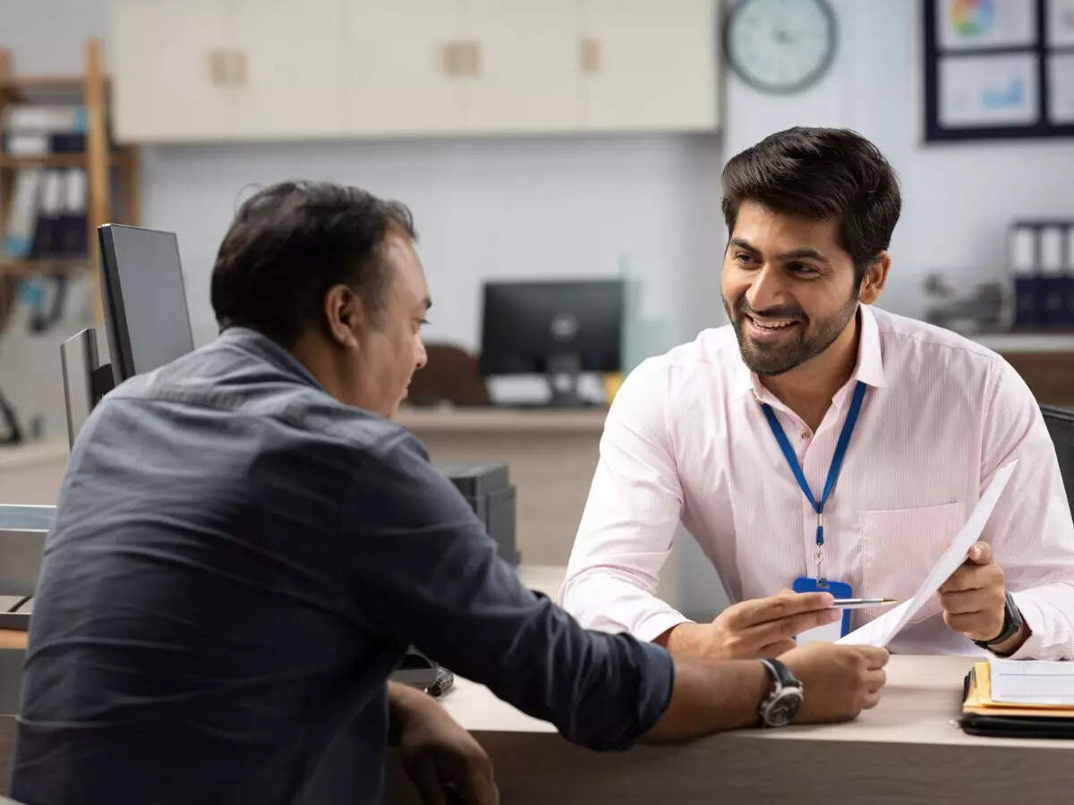 When your boss gets too personal: Expert tips to shut down unwanted ...