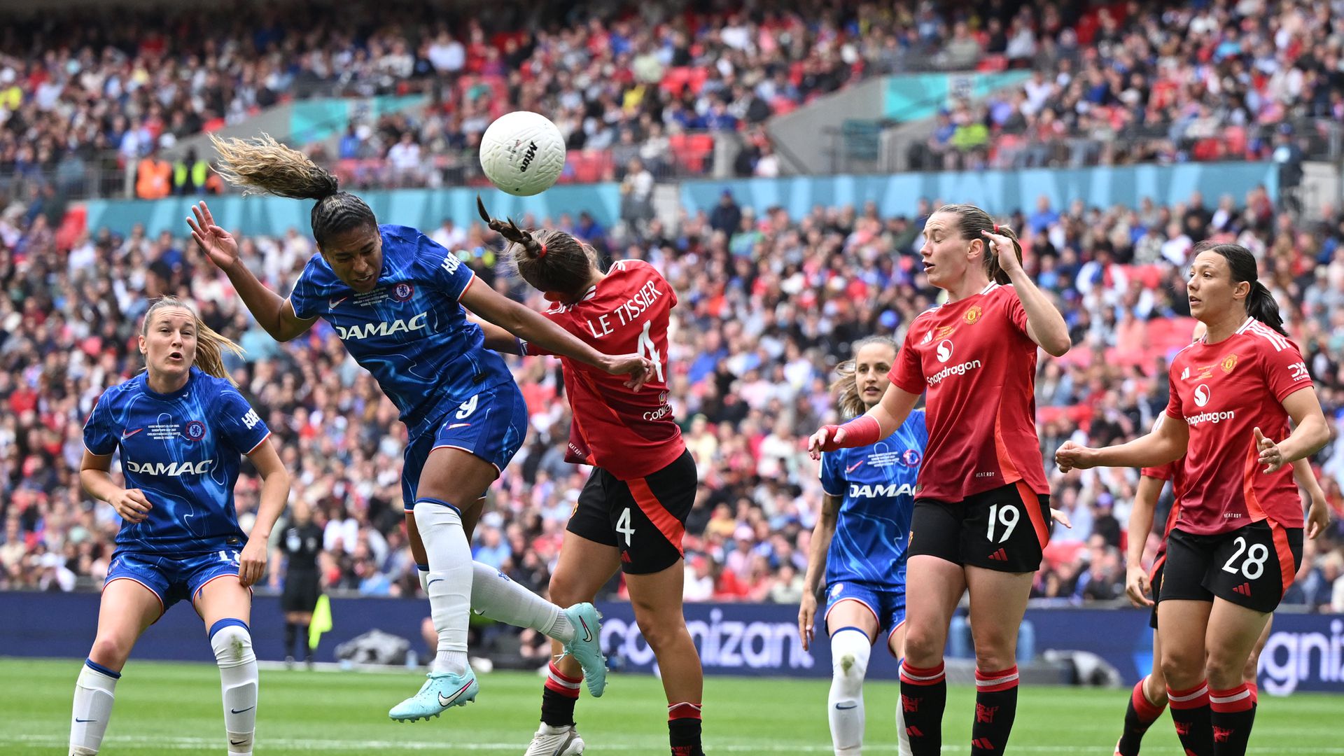 WATCH: Catarina Macario doubles Chelsea’s lead over Manchester United! 2-0!